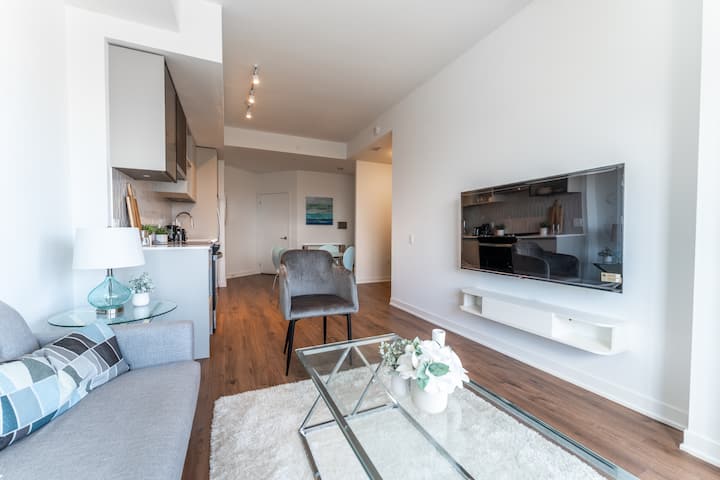 New Modern 2br 2ba Suite Prime Oakville W/ Parking - Oakville