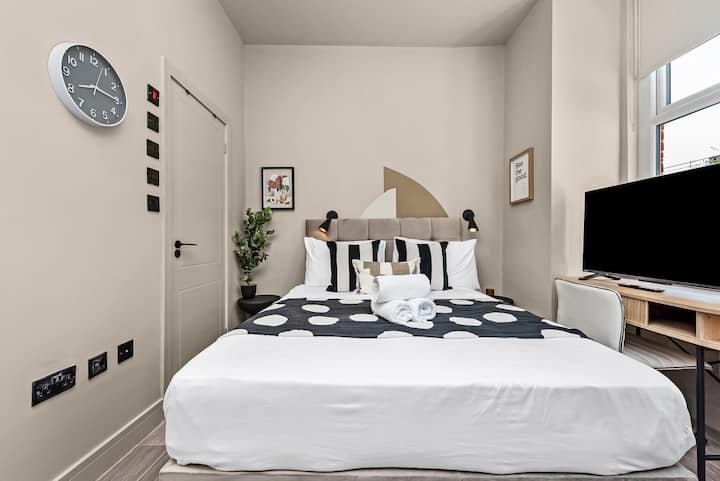 Elegant Studio With Access To Full Kitchen - Greenwich