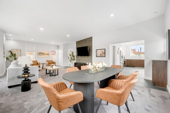 The Downtown Escape - Johnny Appleseed Festival