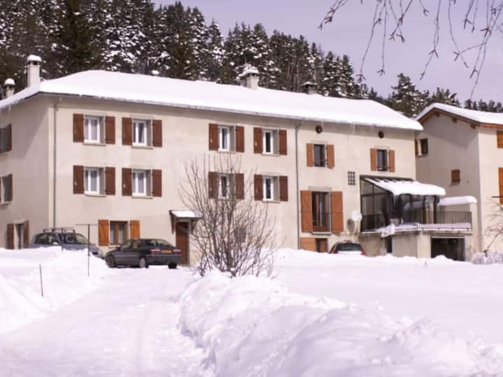 Appartement N°2 F4 6 Personnes - Formiguères