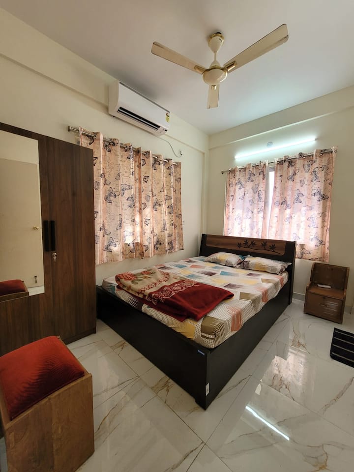 2 Bhk (Ac) 2bathroom Apartment Near Acropolis Mall - Kolkata