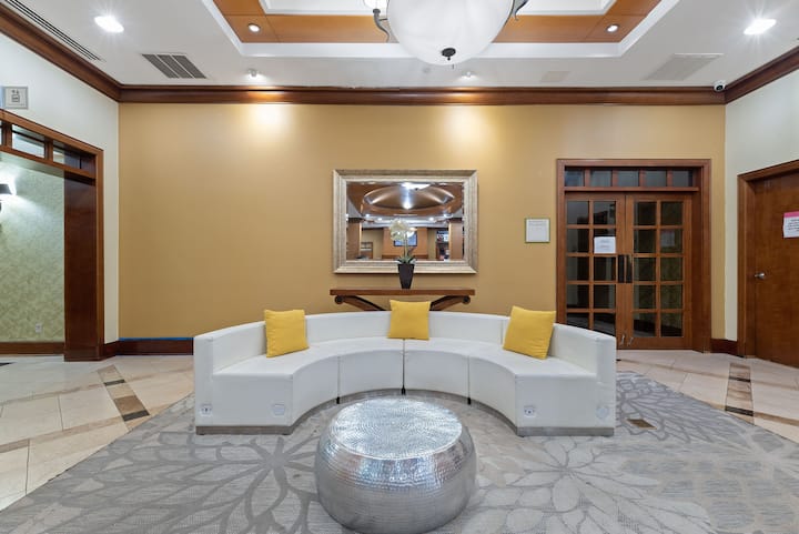 Stylish Double Suite Near Nyc! - Staten Island, NY