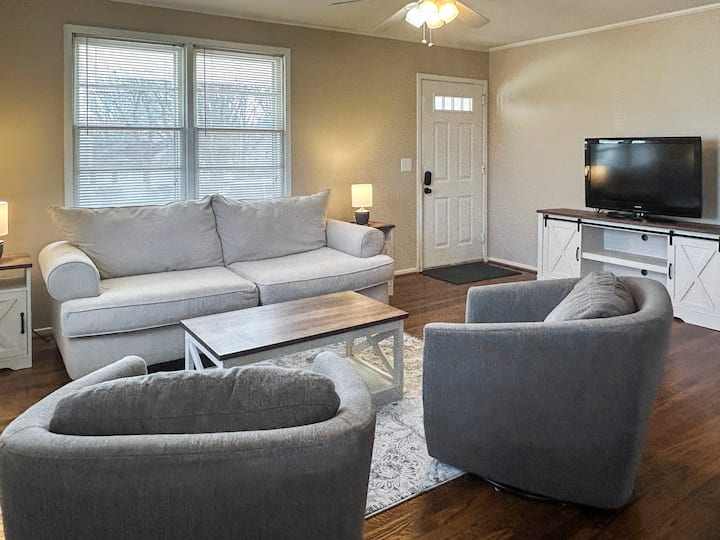 Quiet 3br, 2bath Near Hospitals & 5mins To Dt - Winston-Salem, NC