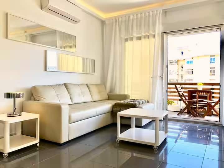Color Therapy Penthouse In The Centertown & Beach - Torremolinos