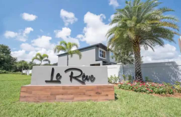 Le Reve Town House - Kissimmee, FL