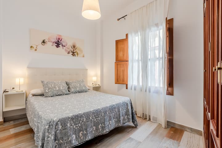 Moderno Y Céntrico Apartamento - Sevilla
