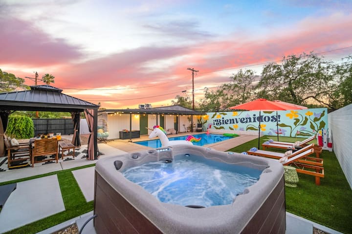 Designer Home W/guest House, Pool & Hot Tub! - Tucson, AZ