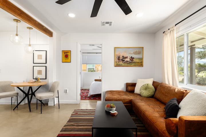 Designer Home W/guest House, Pool & Hot Tub! - Tucson