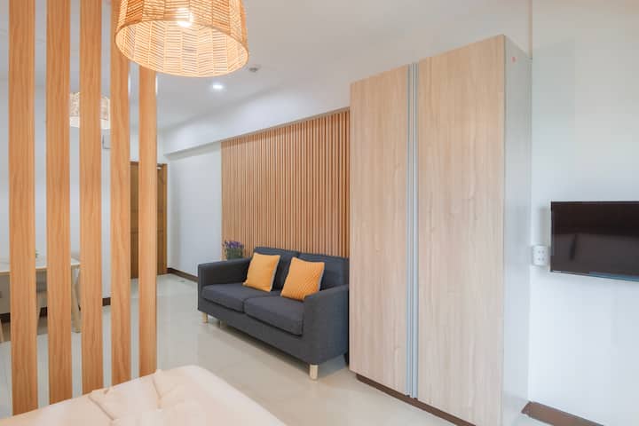 Modern Inspired Studio Morgan Mckinley - Taguig