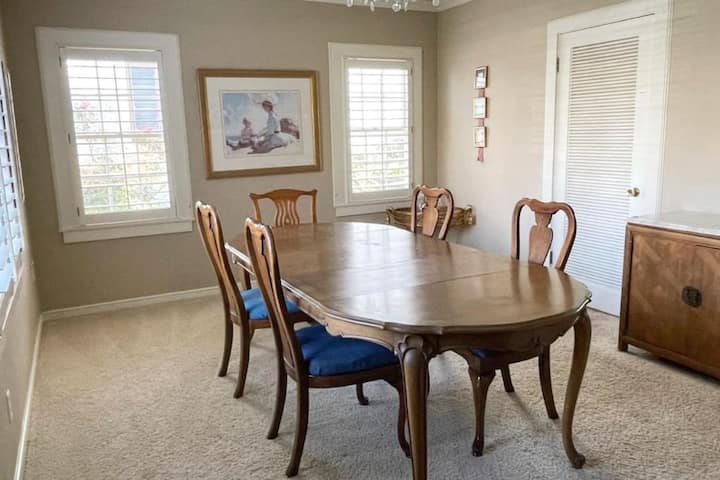 Little Apartment - Lodi, CA