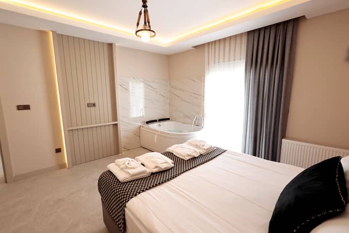 1+1 Jakuzili şEhir Manzaralı - Antalya