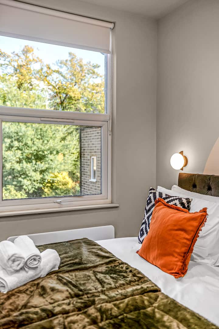 Stylish Studio W/ Kitchenette | Access To Kitchen - Greenwich