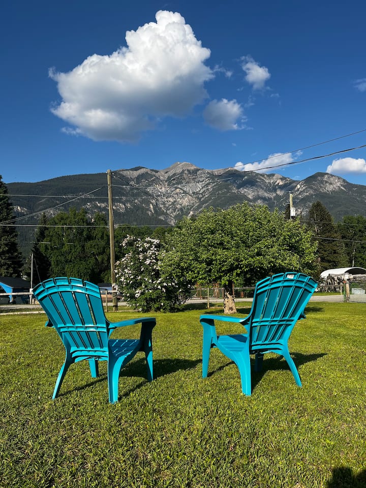 Entire Guest Suite On Acreage In Golden - Golden