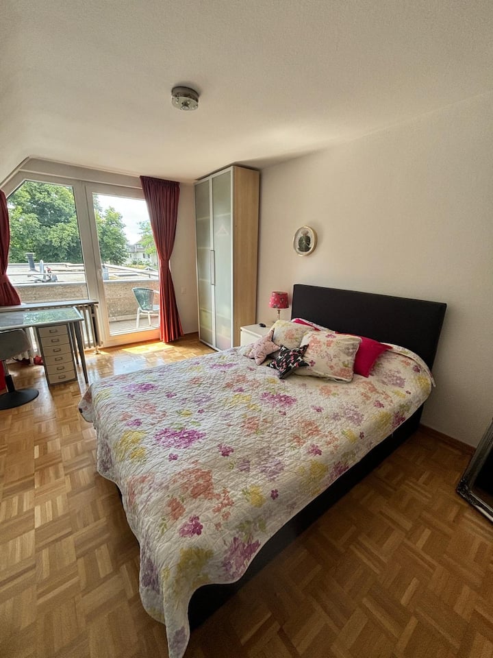 Zentrumsnah Dachgeschoss Wohnung - Cologne
