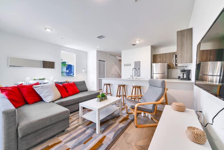 Family Vacation? This Place Is For You! - North Miami, FL