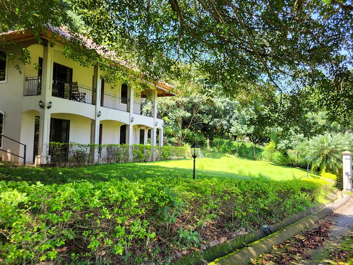 Apartment In Atenas - La Garita