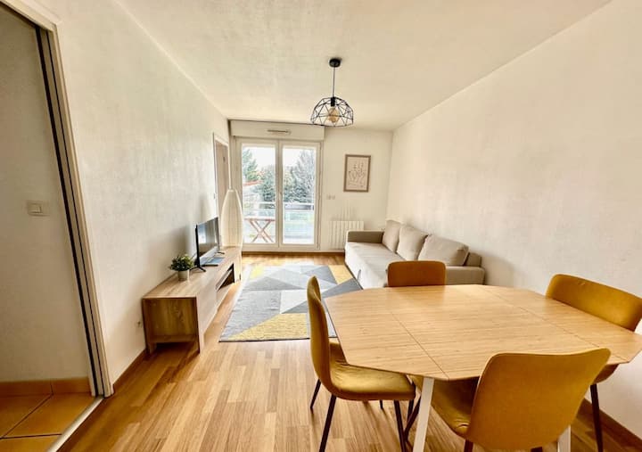 Appartement Lumineux à 2 Mins à Pied De La Gare - Clermont-Ferrand