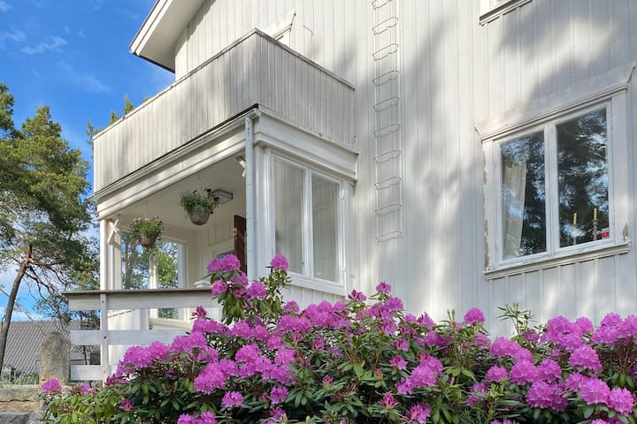 Charmigt Hus I Grönt Villakvarter - Stockholm