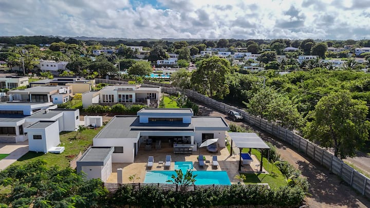 Pool Table • Jacuzzi • Luxury • Charming Style. - Sosúa