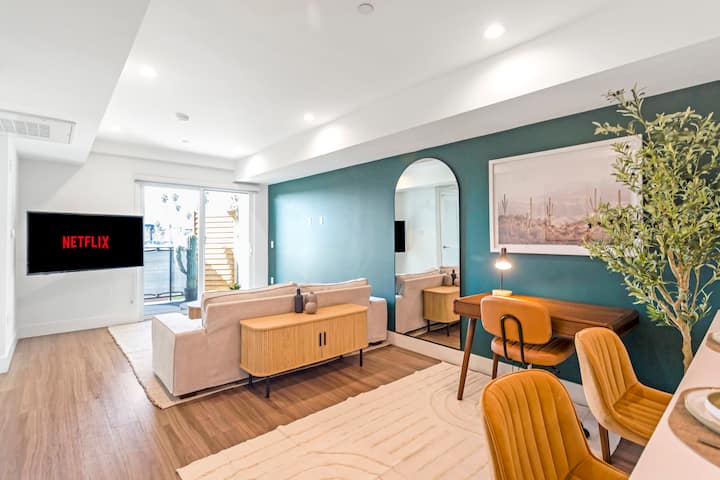 1 Bedroom With Balcony. Gated Parking | West - West Hollywood, CA