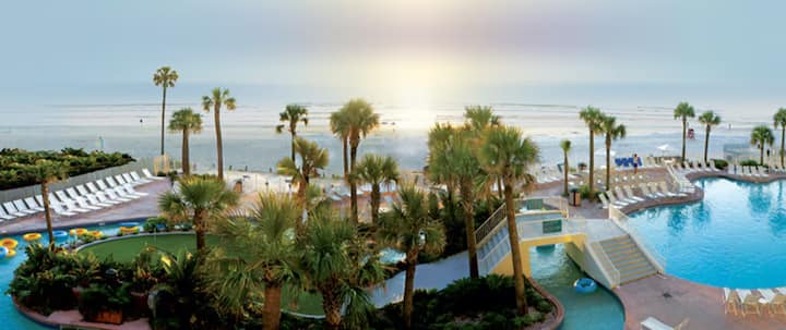 2bd In Exciting Ocean Walk Daytona - Daytona Beach, FL