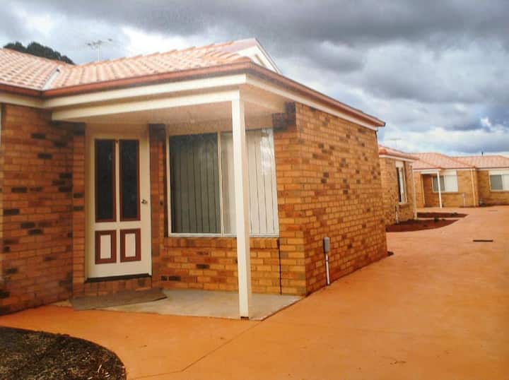 Melton Apartments - Melton