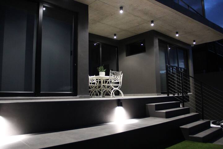 Oceanfront Elegance - Franskraal