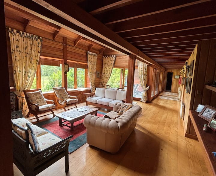Amazing Mansion, South Of Chile - Futrono