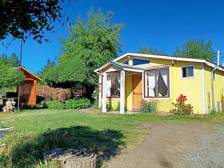 Casa Las Hortensias, Quillón Con Piscina Privada. - Bulnes