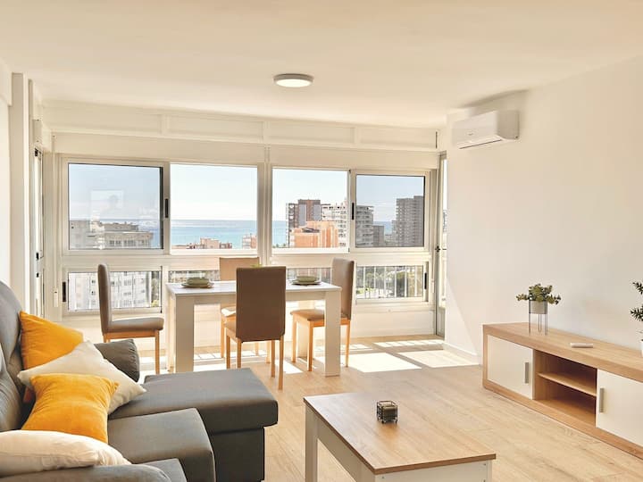 Vistas Al Mar | ÁTico Moderno | Ac Y Parking - Alicante
