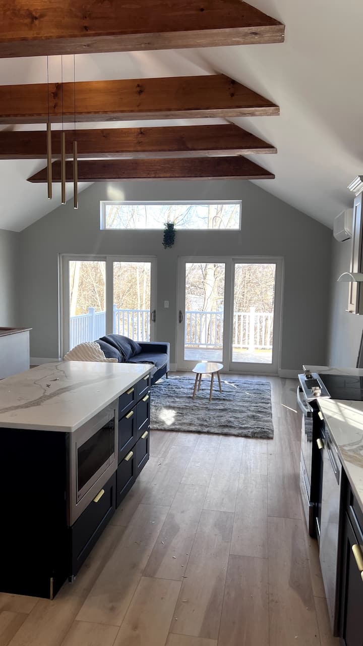 Home With Stunning Lake Views! - Squantz Pond, CT
