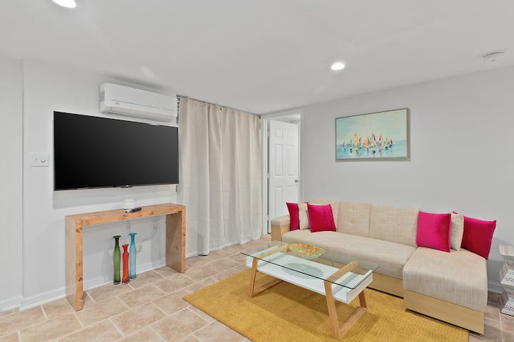 Elegant And Cozy Basement Apartment Retreat - Sandy Springs, GA
