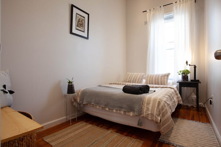 Rustic Chic Garden Bedroom - Hoboken, NJ