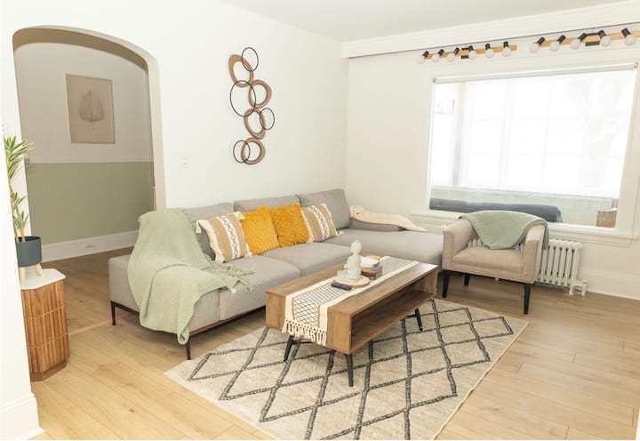 Beautiful Charming Downtown Home - Moncton