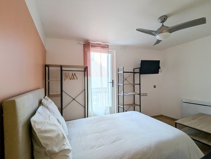 Sienne Semi Suite - Salon/bureau - Béziers