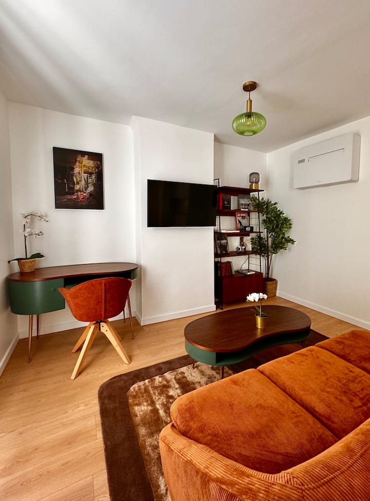 Appartement D’artiste - Buttes Chaumont / Laumiere - Paris