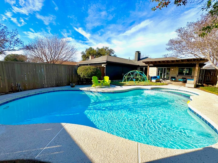 Resort With Heated Pool Hot Tub In Richardson - Richardson, TX