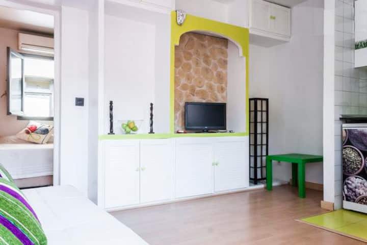 Aparment In The Famous "Rastro" - Madrid