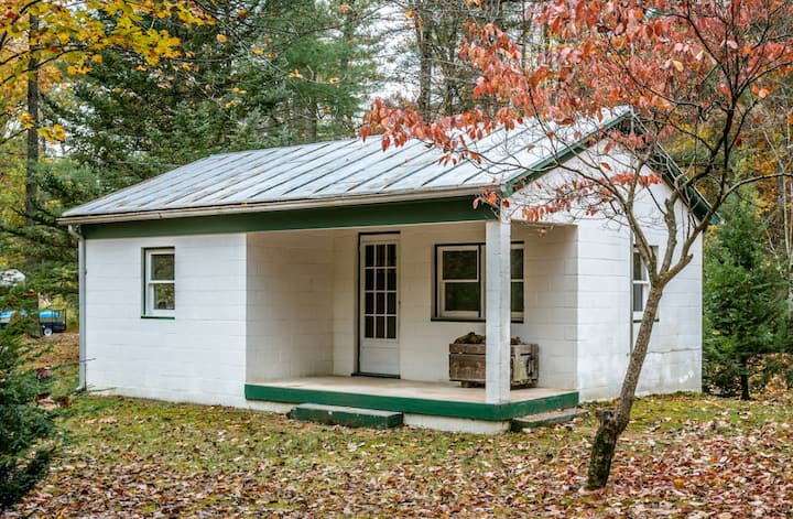 Payne Cabin At Camp Bear Wallow - Bridgewater, VA