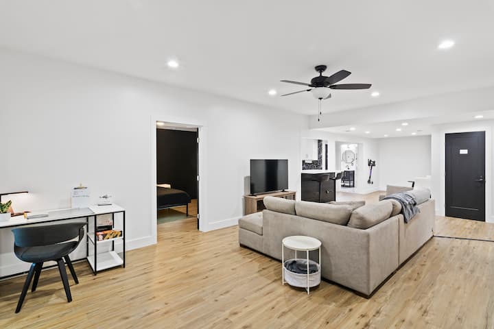Modern West Athens Loft • Minutes To Uga - Athens, GA