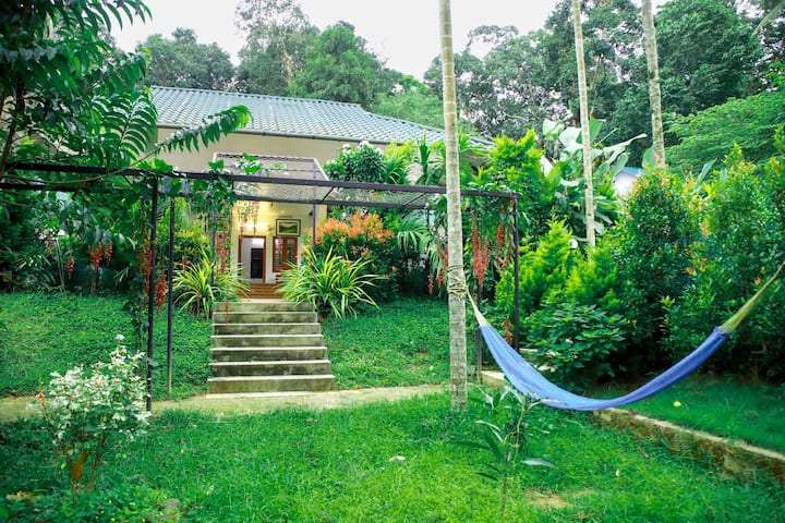 Holiday Home - 2 With 5 Bedrooms - バンディプール