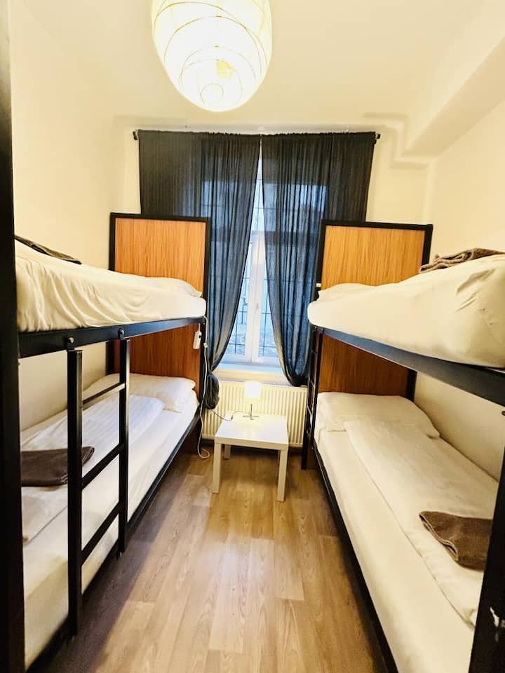 Hostel Happy Days - Prague