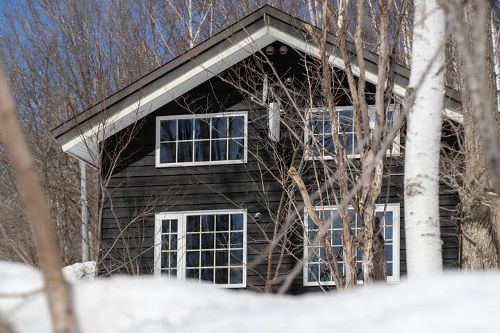 Kuroten くろてん - Cute Skiing Cottage On Private Road - Niseko