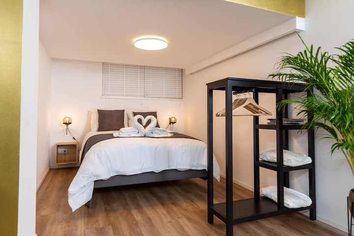 Scheveningen Beach Loft Apt - Scheveningen