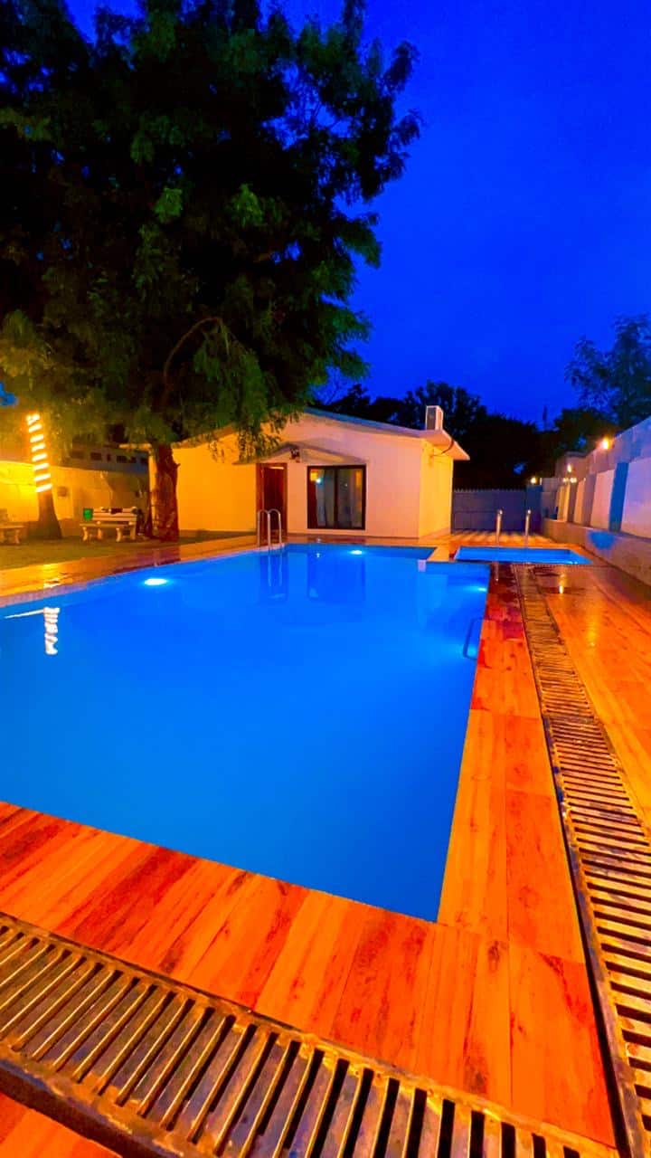 Cosy Pool Party Farm By Guildstone Stays - 