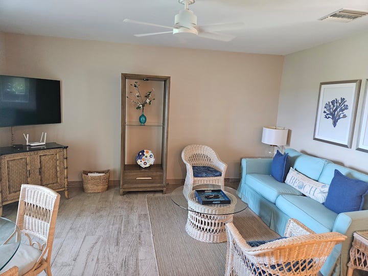 New Listing! - Spacious Condo - Turks and Caicos Islands
