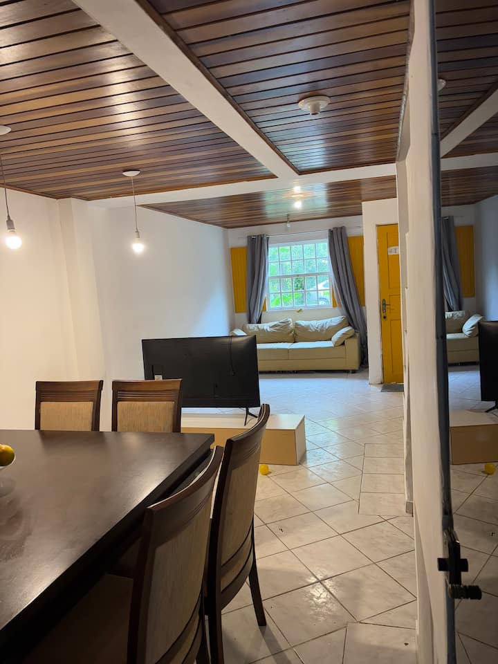 Sobrado Bem Localizado - Paraty