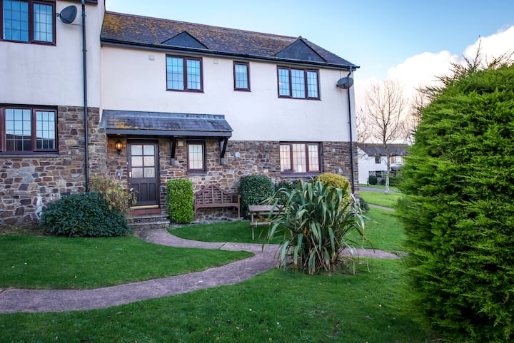 4 Bed, Near Woolacombe Beach, Pool, Free Parking - North Devon District