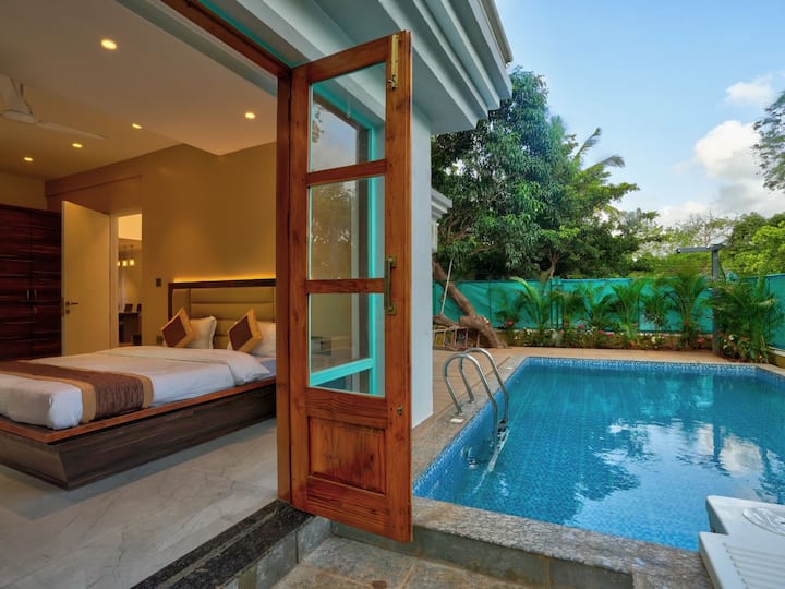 Lush 4bhk Pvt Pool Villa Vagator -2.5 Kms To Beach - Anjuna