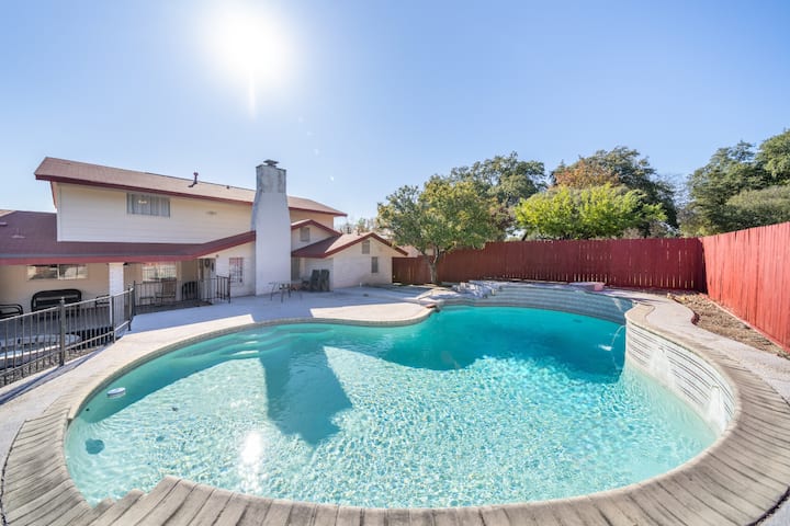 Spacious 4br With Private Pool, Near Six Flags - Mission Ridge – San Antonio